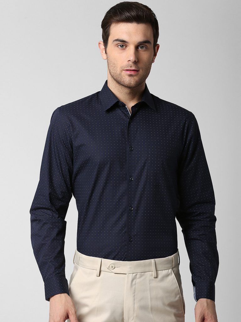 Best Branded Formal Shirts for Men for a Professional Look