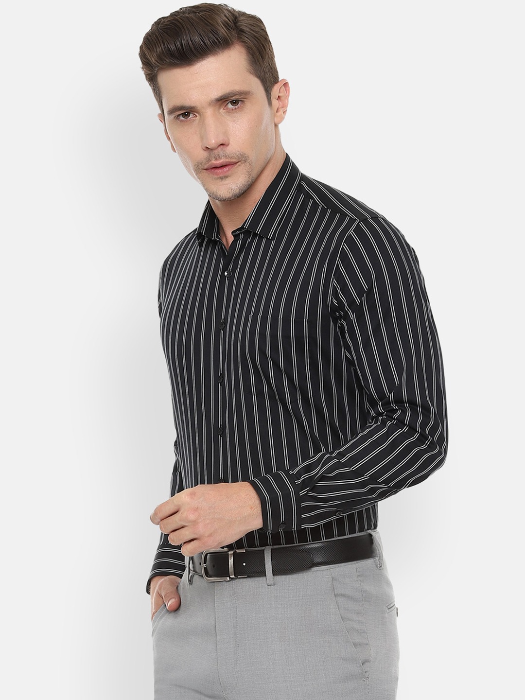 Best Branded Formal Shirts for Men for a Professional Look